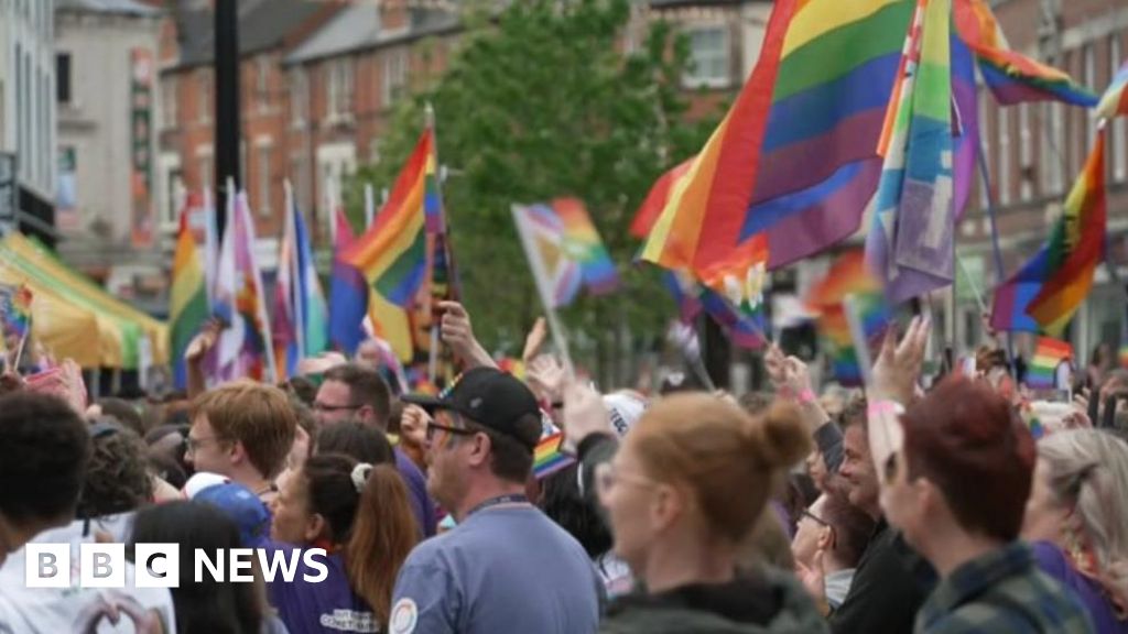 Thousands in Wolverhampton for Pride festival - BBC News