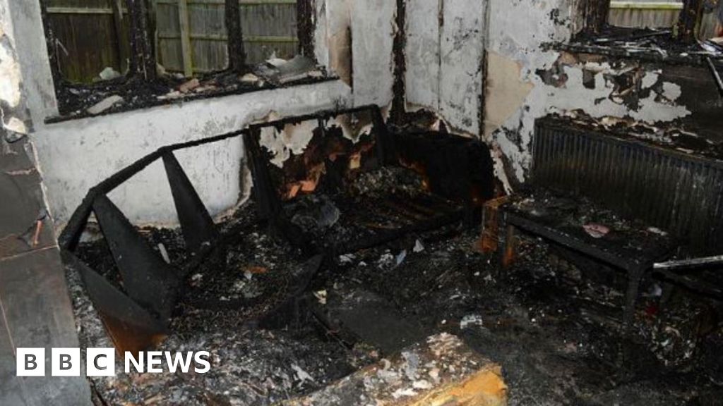 Arsonist torched his own house in Peterborough after break-up - BBC News