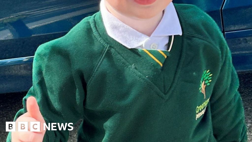 Father and son guilty of killing four-year-old boy - BBC News