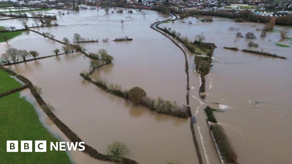 Trains to and from Devon and Cornwall cancelled due to flooding
