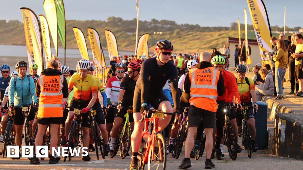 Sheppey: Hundreds of cyclists set off on dawn-to-dusk bike ride