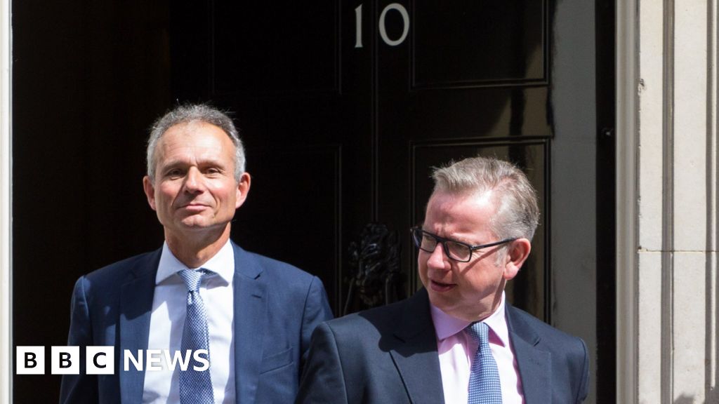 Brexit: Ministers tipped to replace Theresa May rally round
