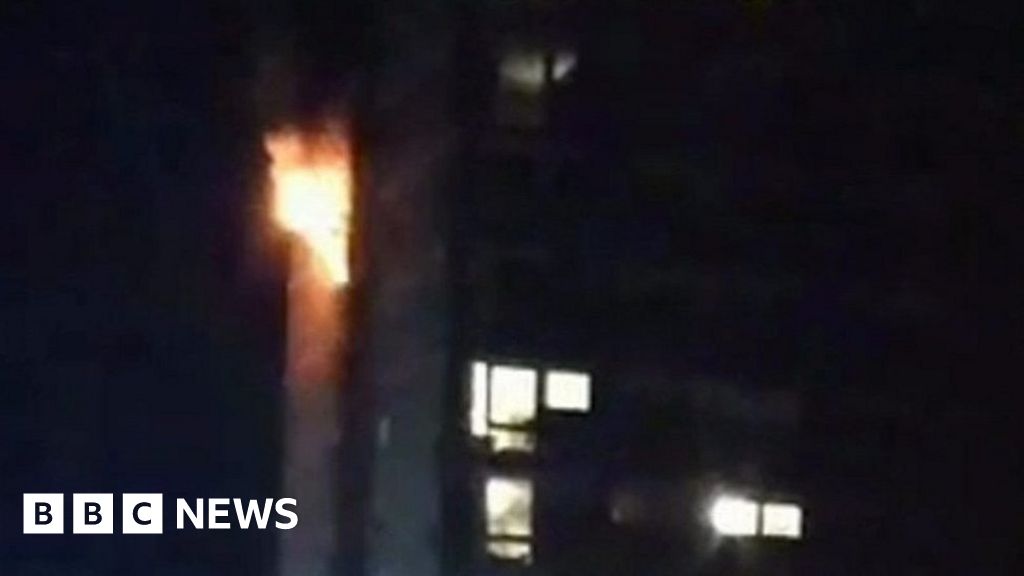 Fire hits high-rise flats in Belfast - BBC News