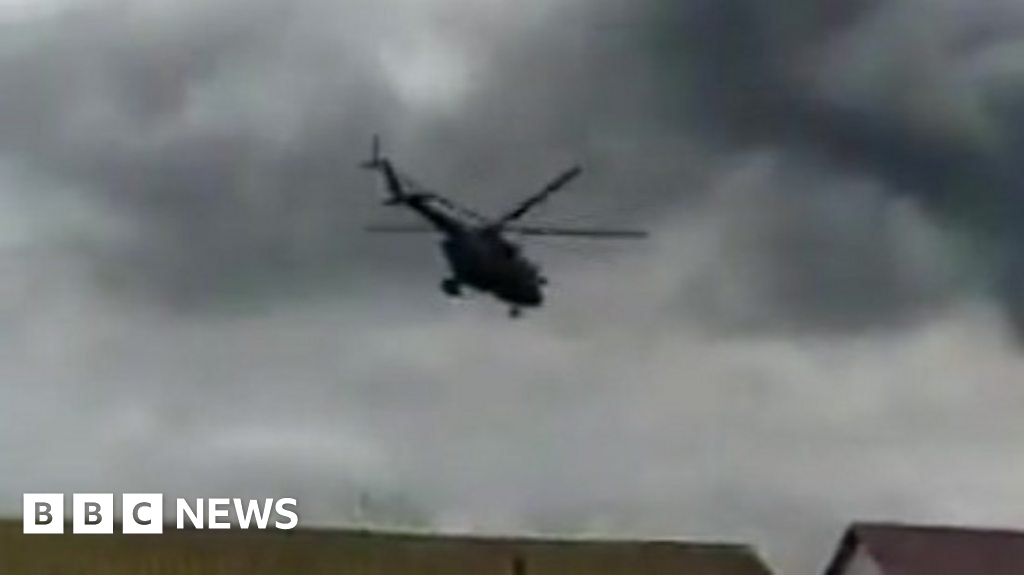 WATCH: Russian helicopters fly towards Ukrainian military airport
