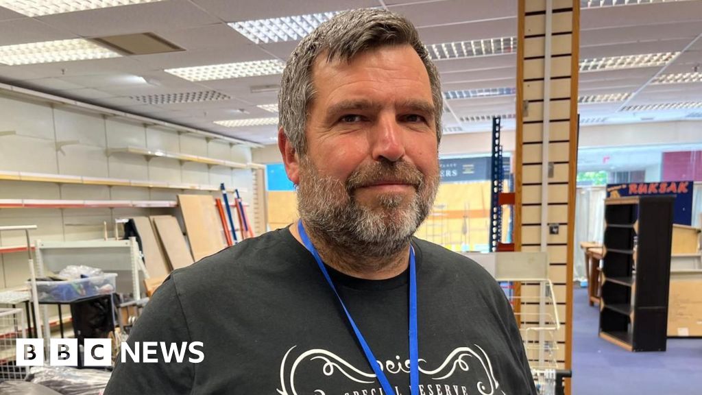 Trowbridge charity gets new premises after losing previous site - BBC News