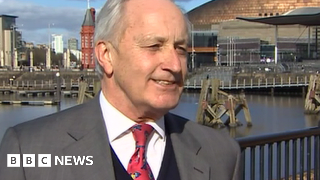 Neil Hamilton in bid to win back UKIP Senedd leader job - BBC News