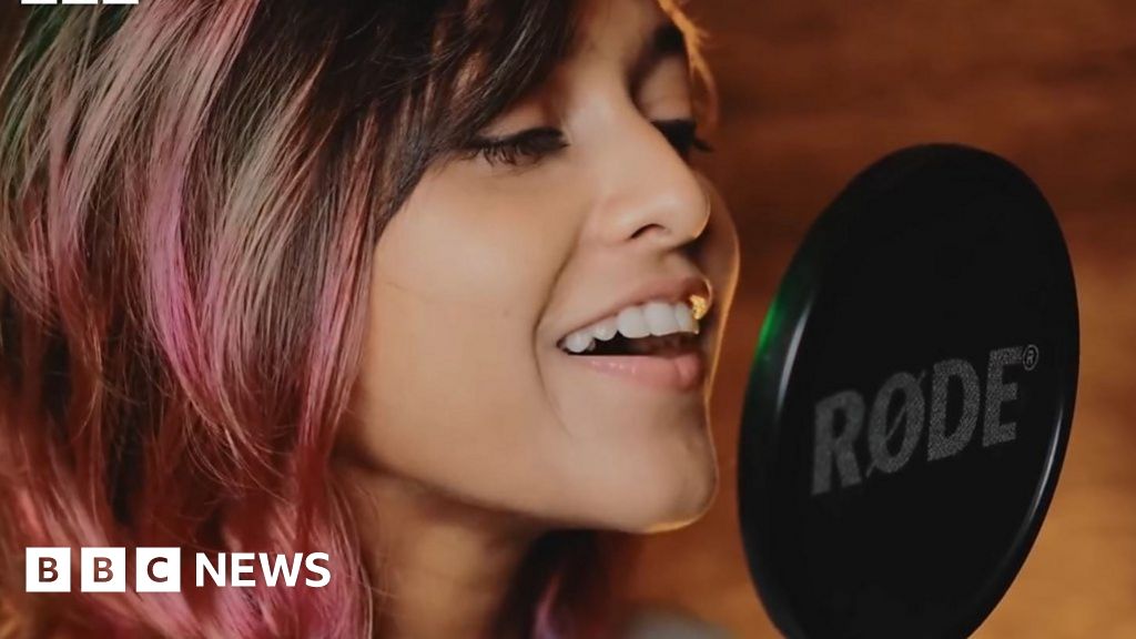The Sri Lankan singer winning hearts in India - BBC News