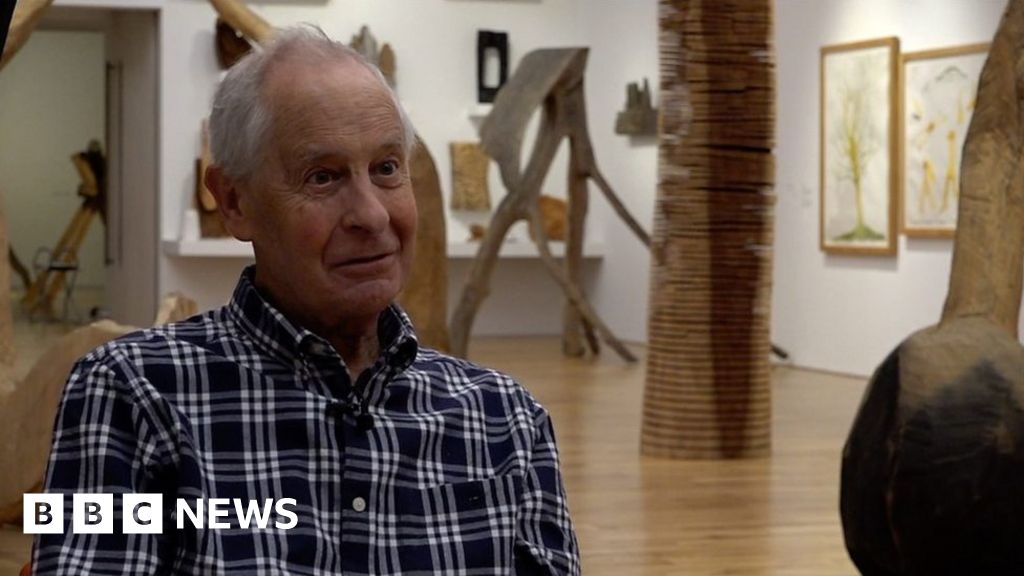 Sculptor David Nash: 'I would scavenge' - BBC News