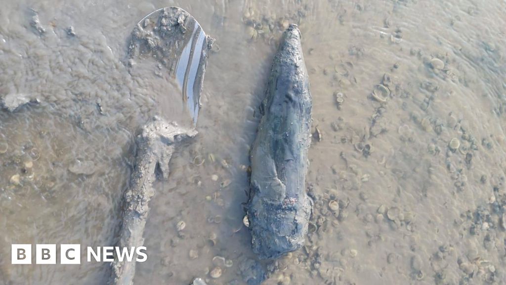 WW2 shell found at Canvey Island is detonated