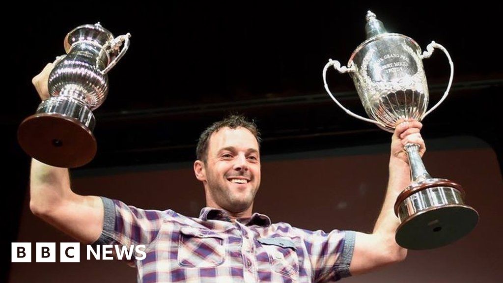 Festival of Motorcycling: Dan Sayle among six hurt in crashes - BBC News