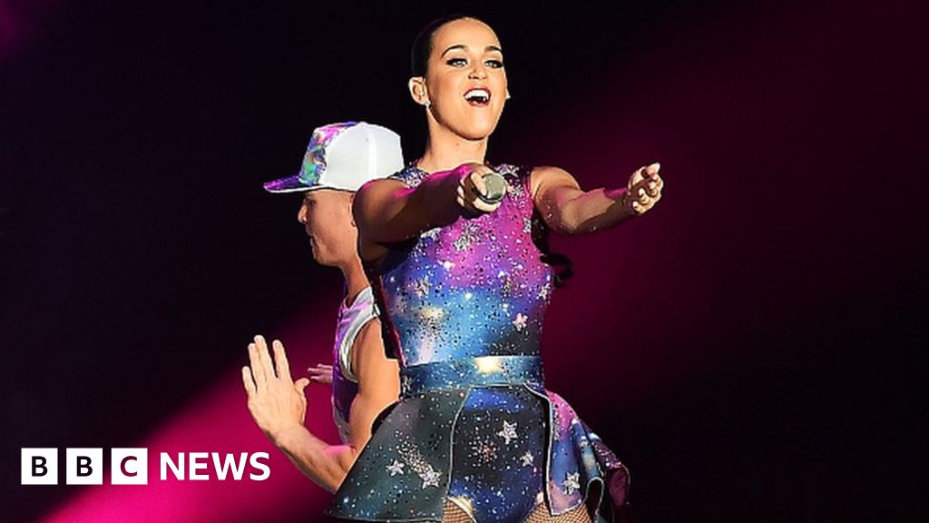 Katy Perry top-earning musician in Forbes list - BBC News