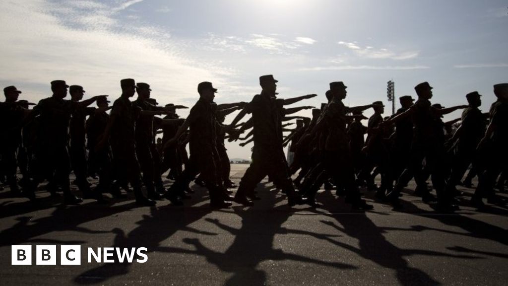 Brazil reviews security measures ahead of Rio Olympics - BBC News