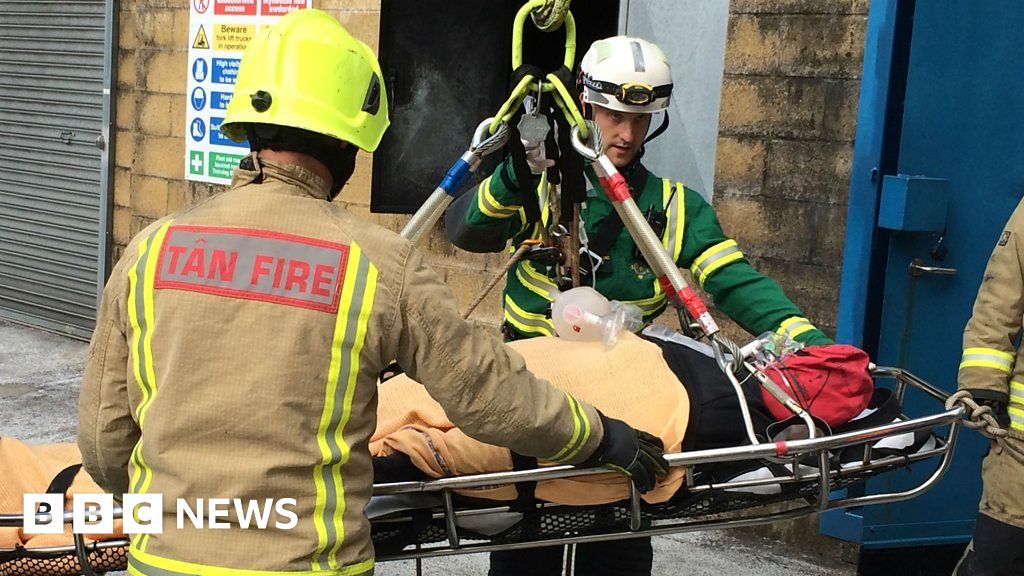How emergency services rescue obese people - BBC News