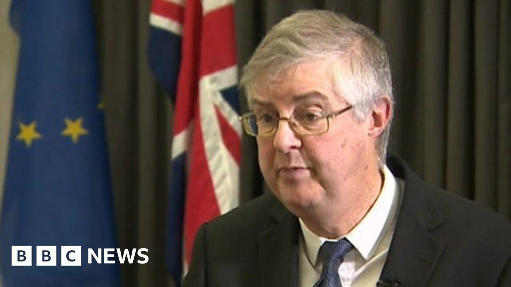 Mark Drakeford: 'Ample evidence' ads influence children - BBC News