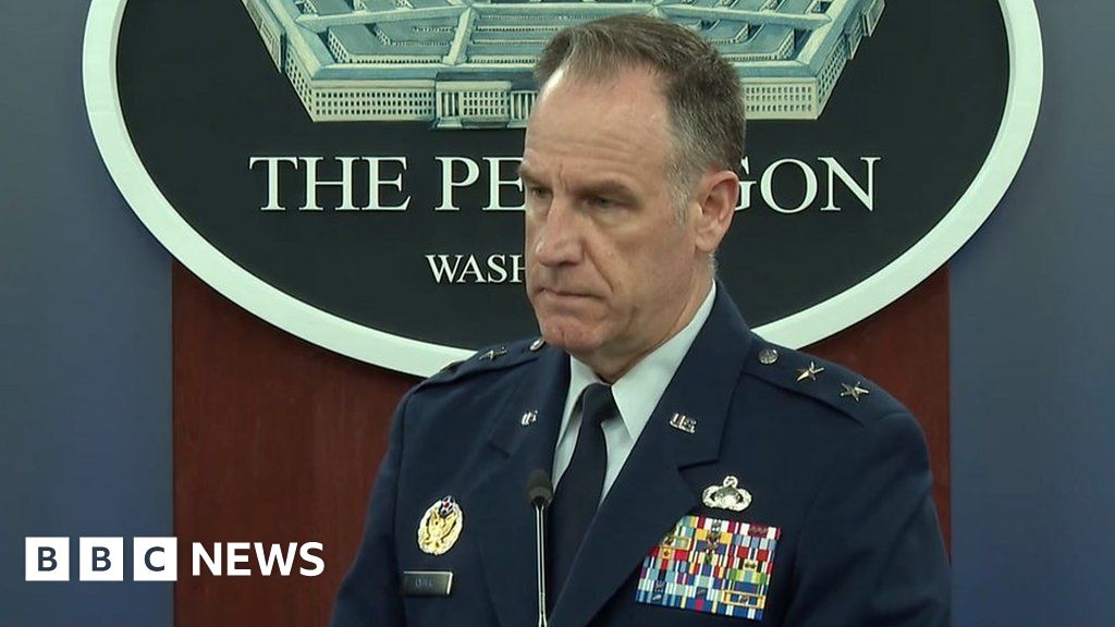 Pentagon admits delay in discussing Austin's condition - BBC News