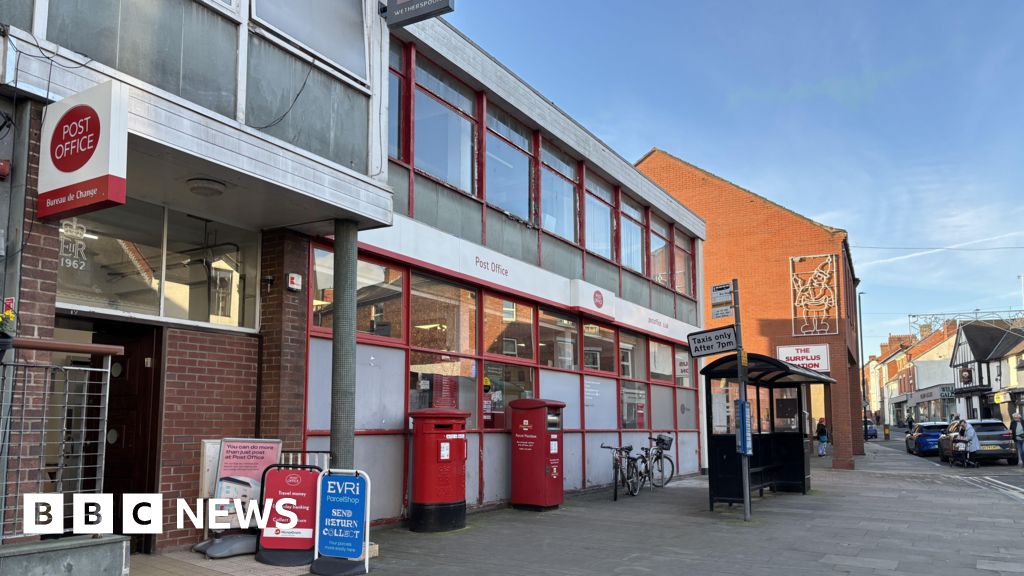 Oswestry post office could be franchised