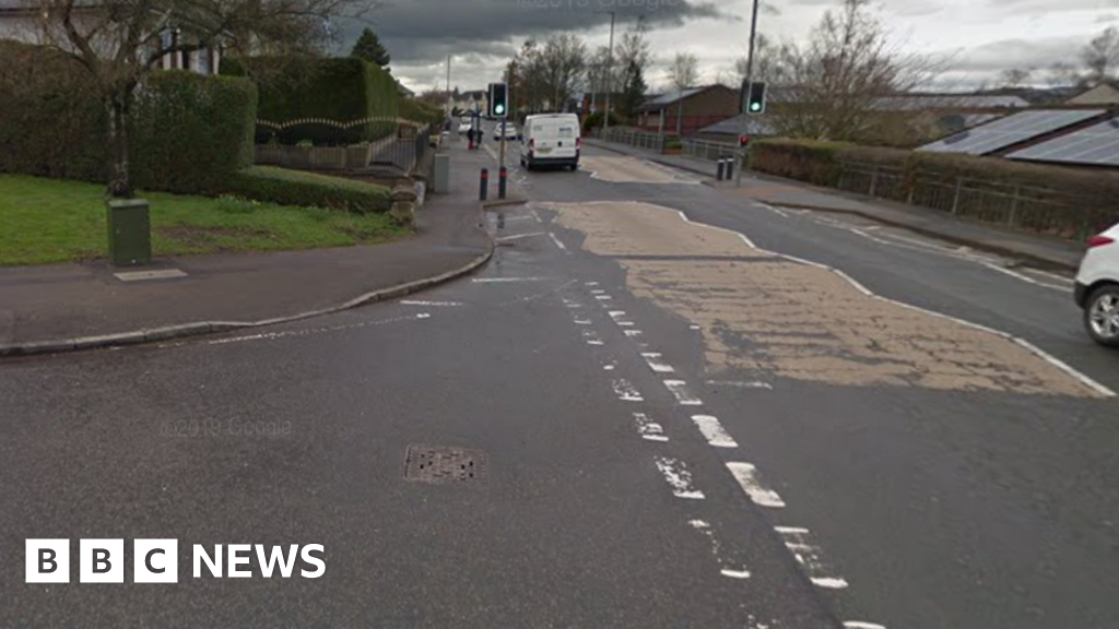 Man who died A9 car crash in Stirling named - BBC News