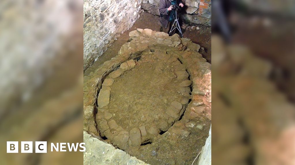 Pembrokeshire medieval pottery kiln conservation gets funding - BBC News
