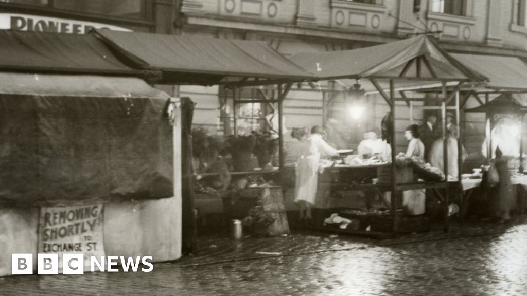 Rochdale market to close after 768 years - BBC News