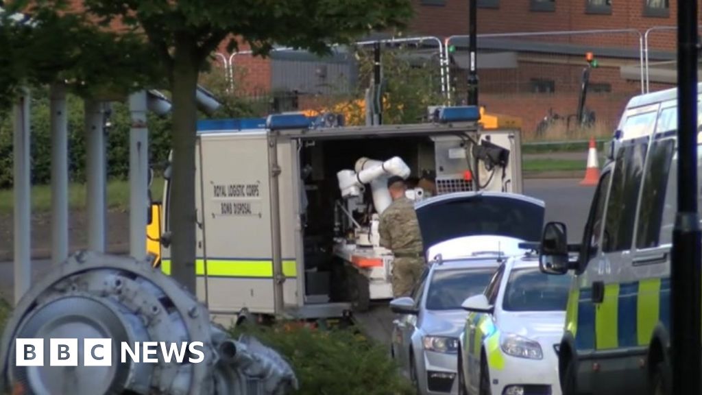 Suspected WW2 bomb discovered on Coventry building site - BBC News