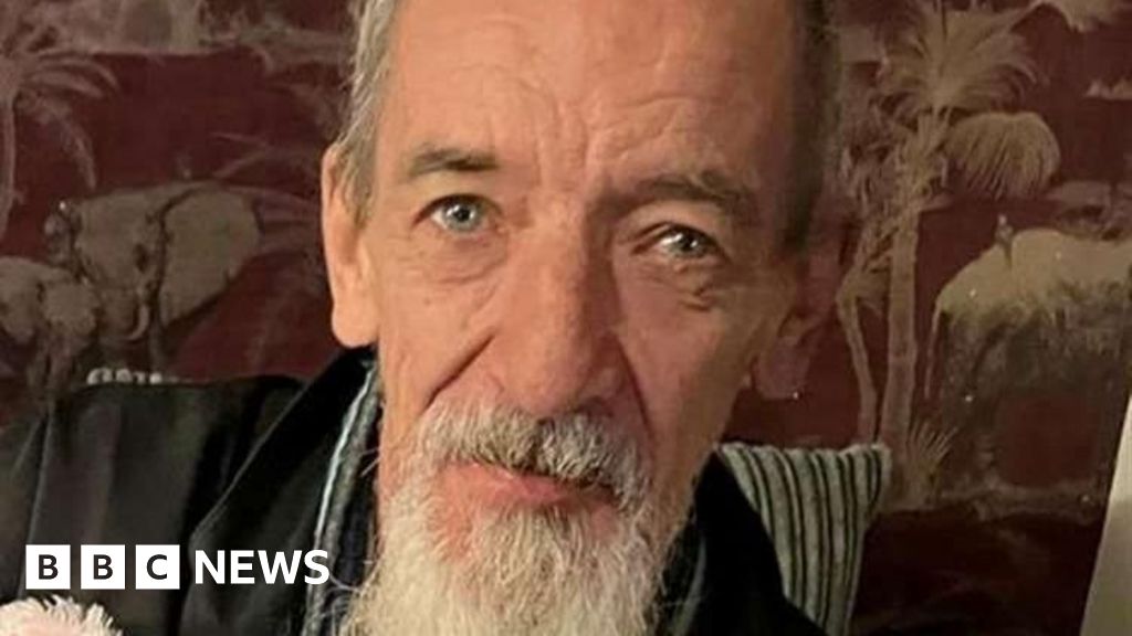 Wayne Woodgate: Man charged with murder of Tunbridge Wells man - BBC News