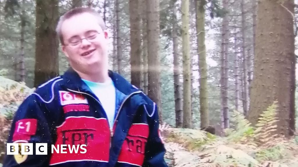 Cawston Park: Work needed to help vulnerable access care - BBC News