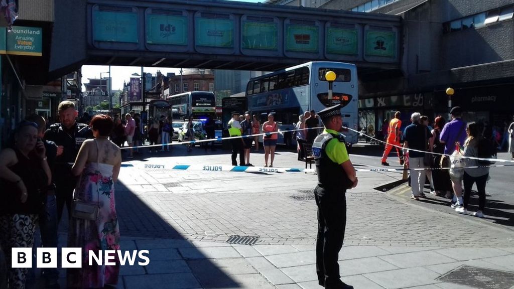 Nottingham street stabbing suspect, 72, charged - BBC News