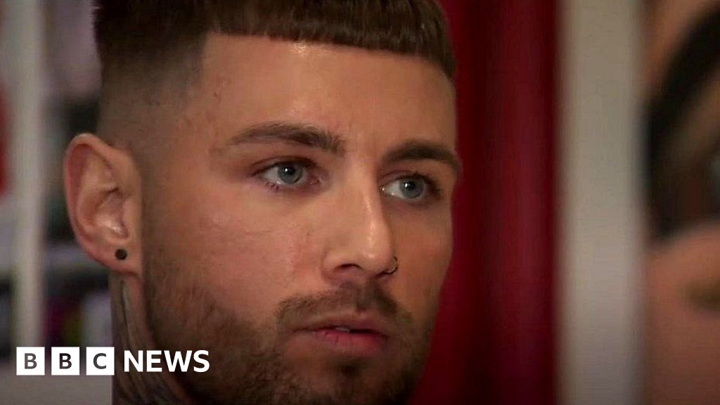 Preston man's brother's stab death 'changed his life' - BBC News