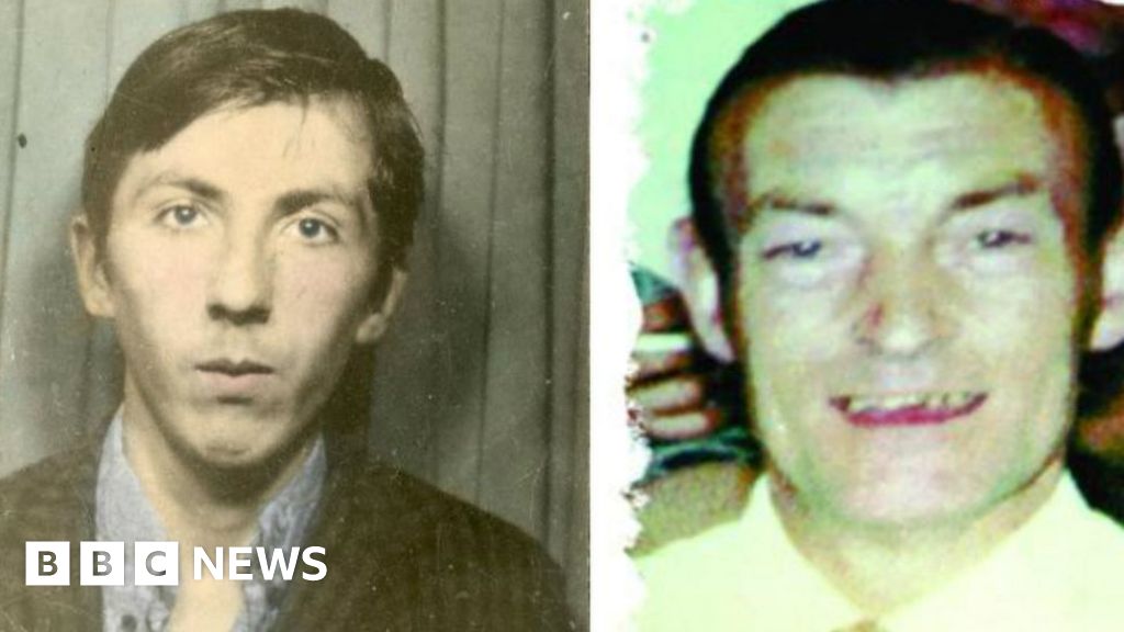 Ballymurphy inquest: 'Two victims were likely shot from behind' - BBC News