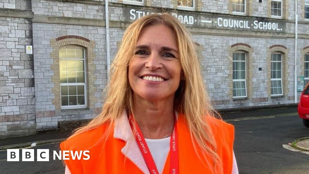 Plymouth's Stuart Road Primary School to extend safe streets trial ...