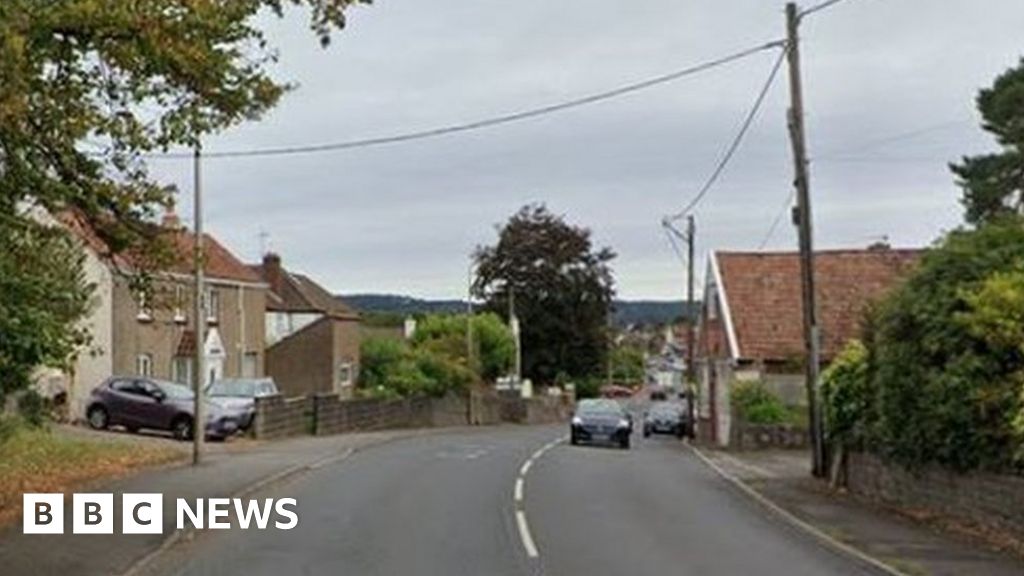 Police name teenager killed while crossing Backwell road - BBC News