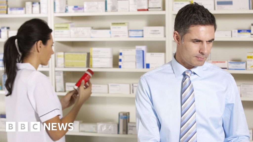 Prescriptions to display drug cost - BBC News
