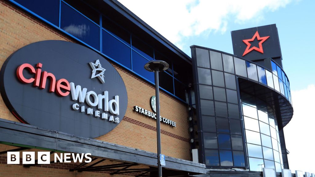 Second set of film fans aim to save Northampton Cineworld - BBC News