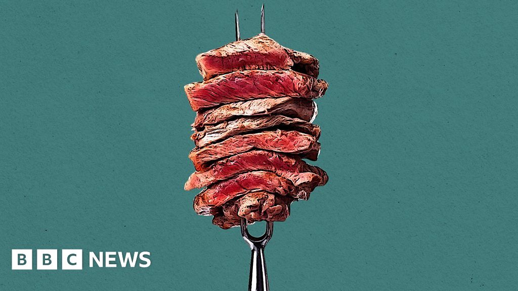 She's vegan, he eats meat. How does their relationship work? - BBC News