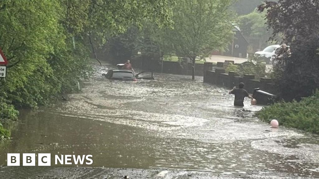 Flash flooding causes disruption across East of England - BBC News