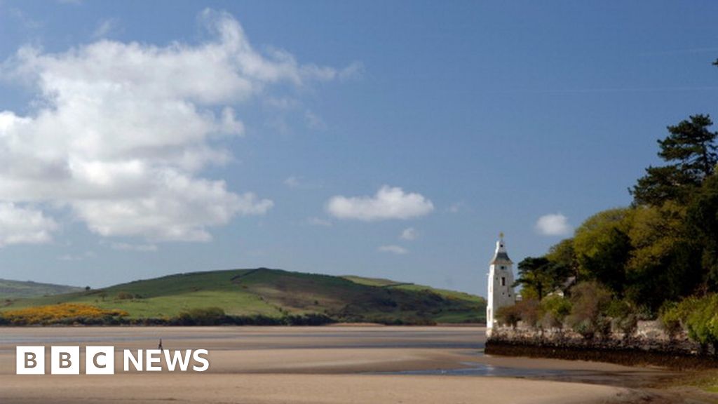 North Wales 'one of best locations in the world' to visit - BBC News