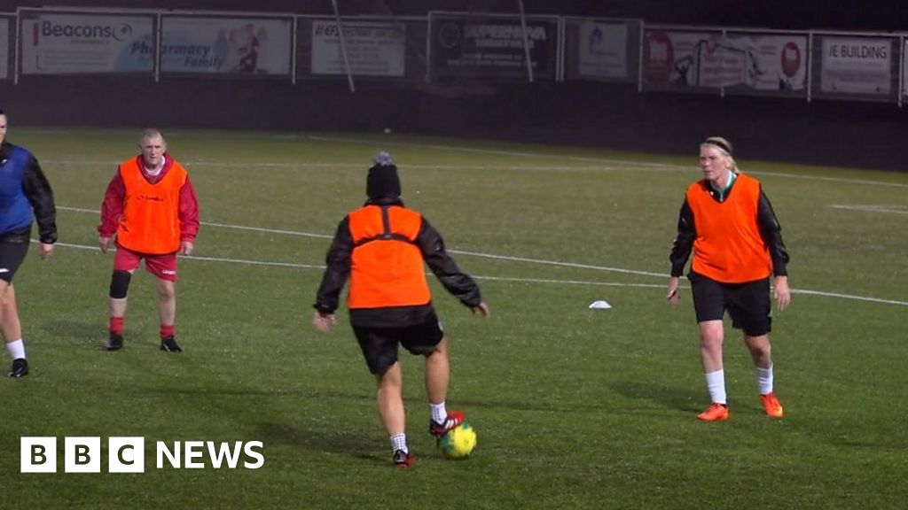 Menopause: Walking football helping female players cope - BBC News