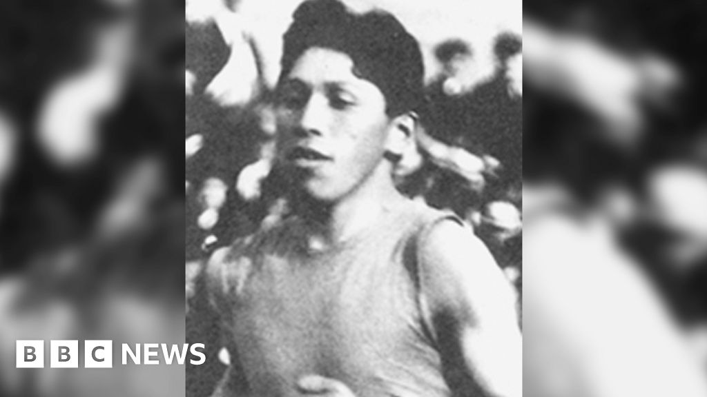 Tom Longboat: Google doodle honours Canadian marathon runner - BBC News