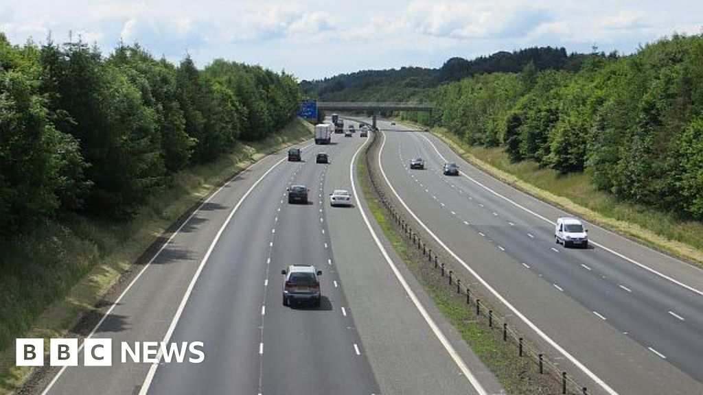 Two in hospital following motorway crash near Johnstonebridge