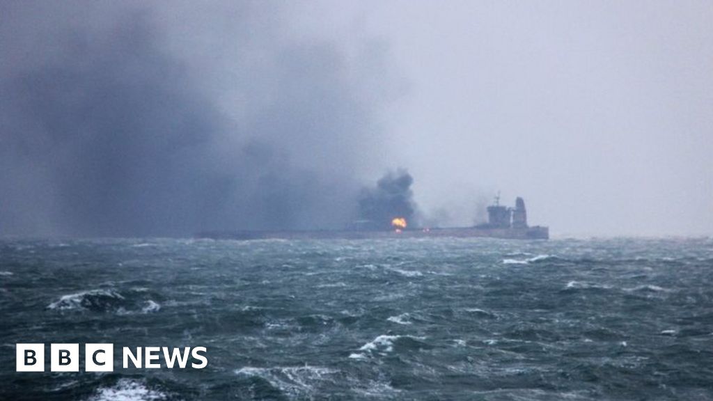 Sanchi oil tanker: 'No big spill' off China coast - BBC News