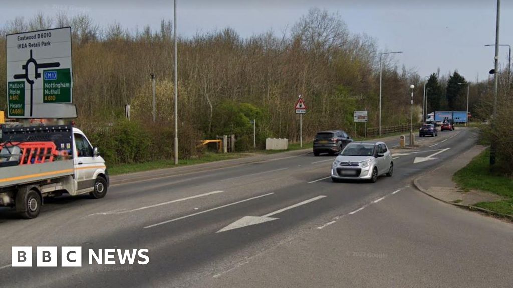 Awsworth: Man arrested after p﻿olice officer punched and pushed - BBC News