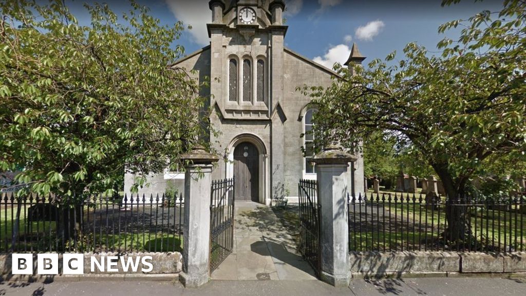 Police appeal over fire at derelict church in Alexandria - BBC News