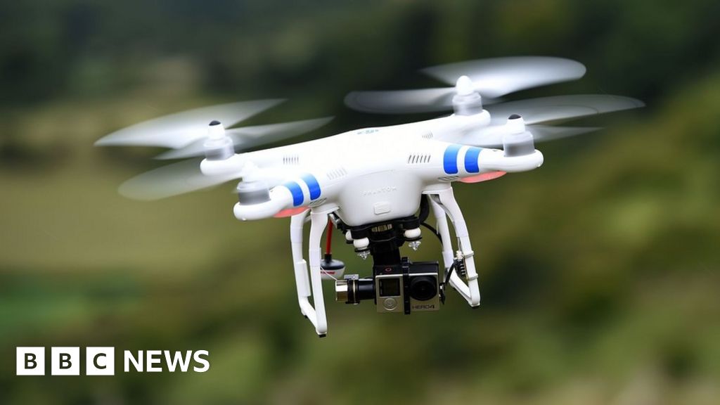 Drones pose 'real threat' to civil aviation: Iata chief - BBC News