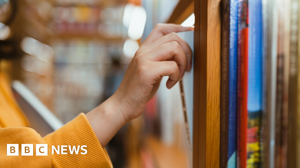 New technology to allow Malvern Library to open with no staff - BBC News