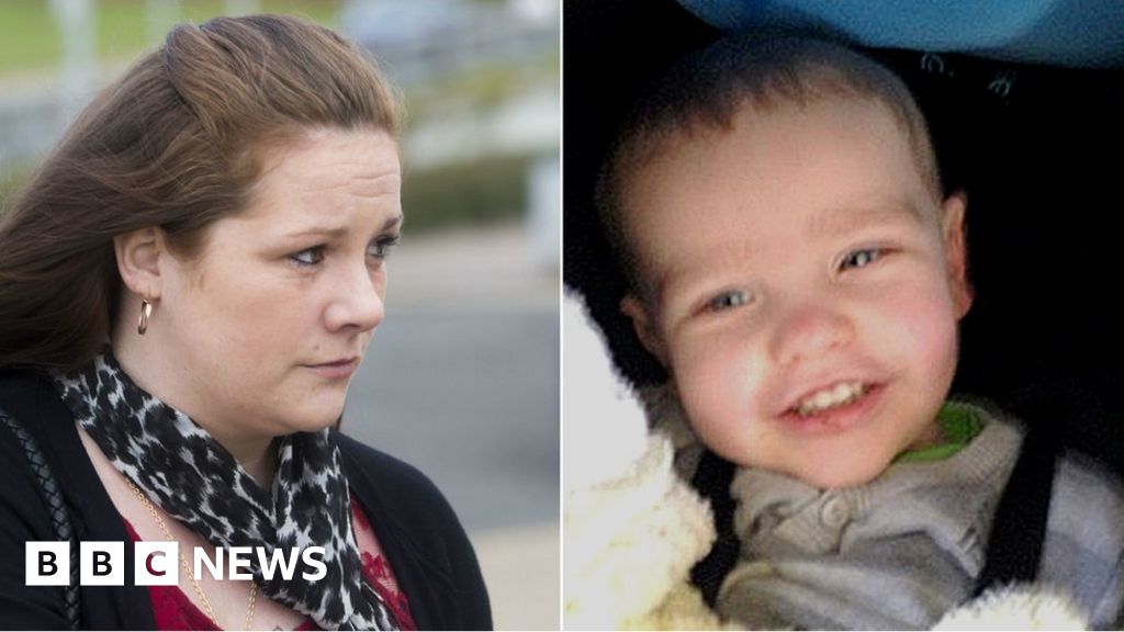 Rachel Fee must wait for decision on Liam Fee murder appeal - BBC News