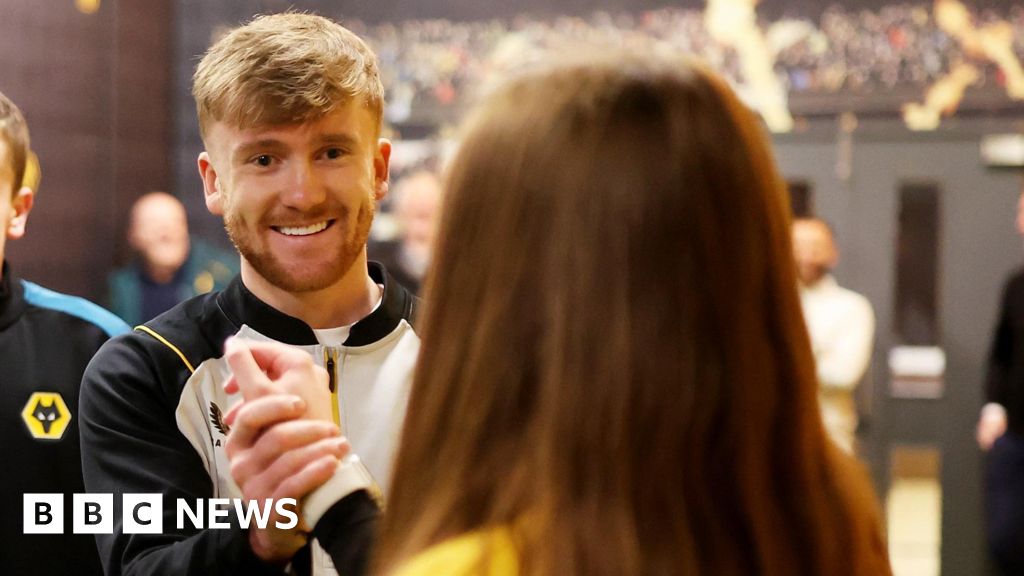 Wolves revamp space for disabled supporters - BBC News