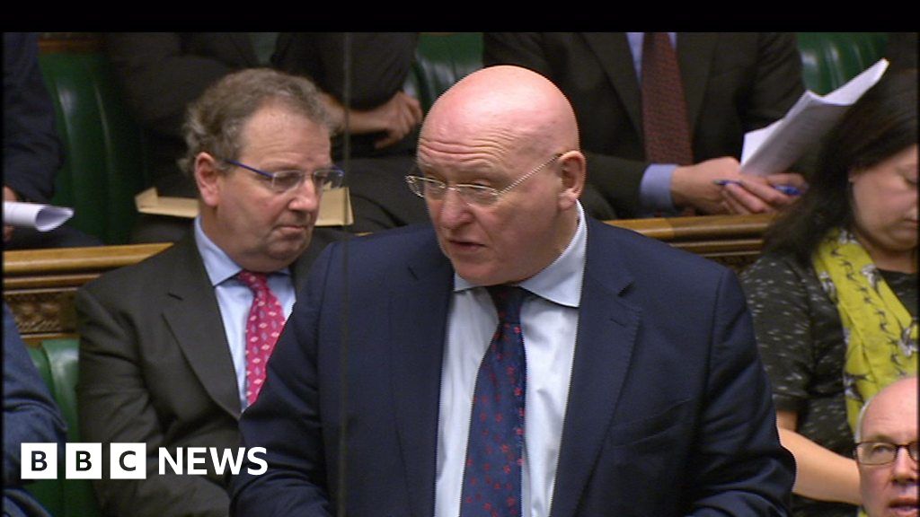 Hywel Williams: Syria vote 'a matter of integrity' - BBC News