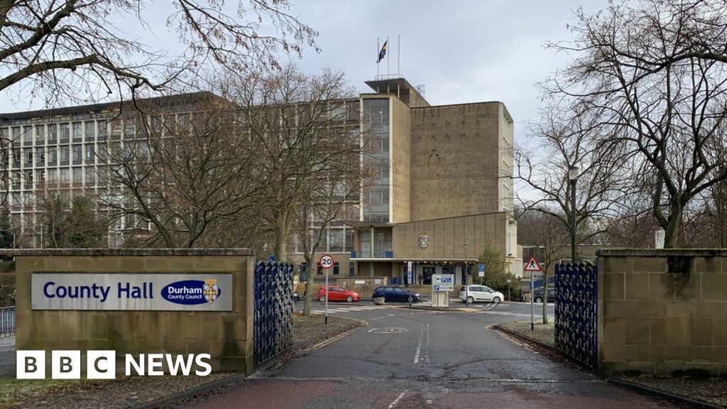 Durham County Hall demolition 'will cost £5m' - BBC News