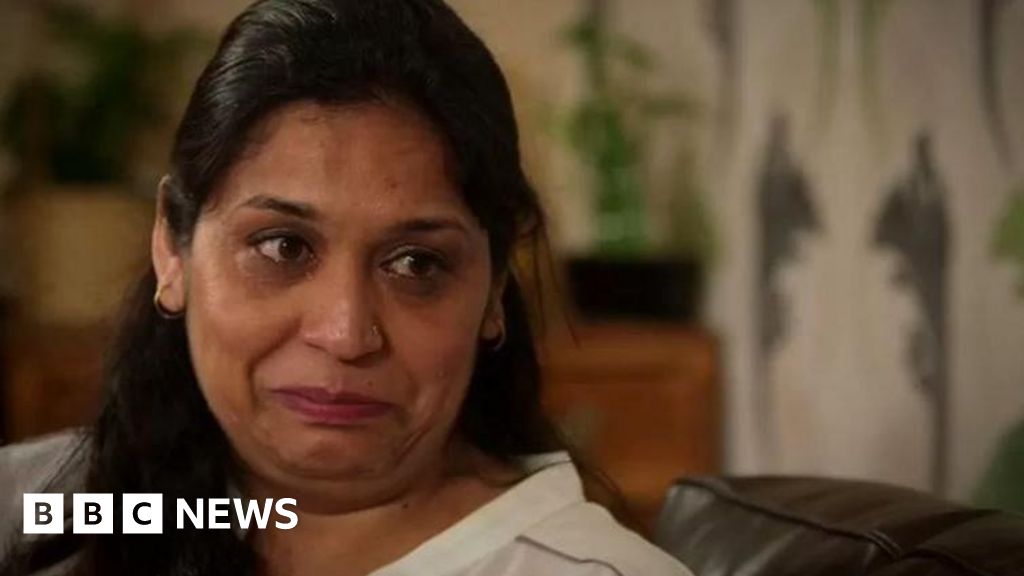 Husband of Horizon scandal victim says Post Office 'must pay' - BBC News