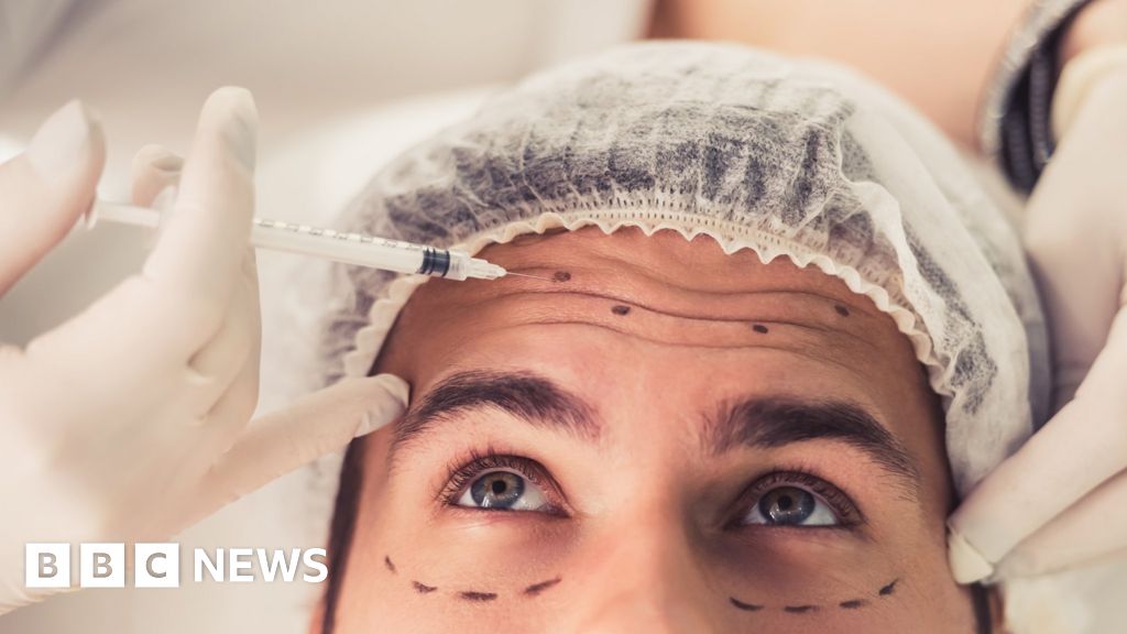 Struck-off doctor Michael Sheill filmed performing botox consultations ...